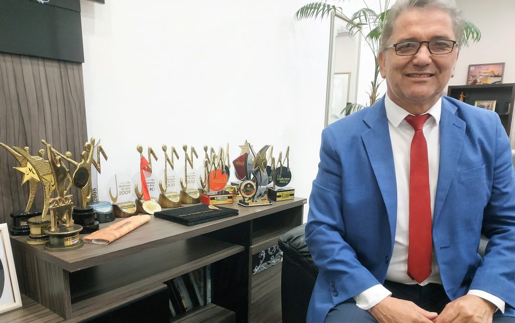 O advogado-pastor e sua palavra de fé e esperança - NP Expresso