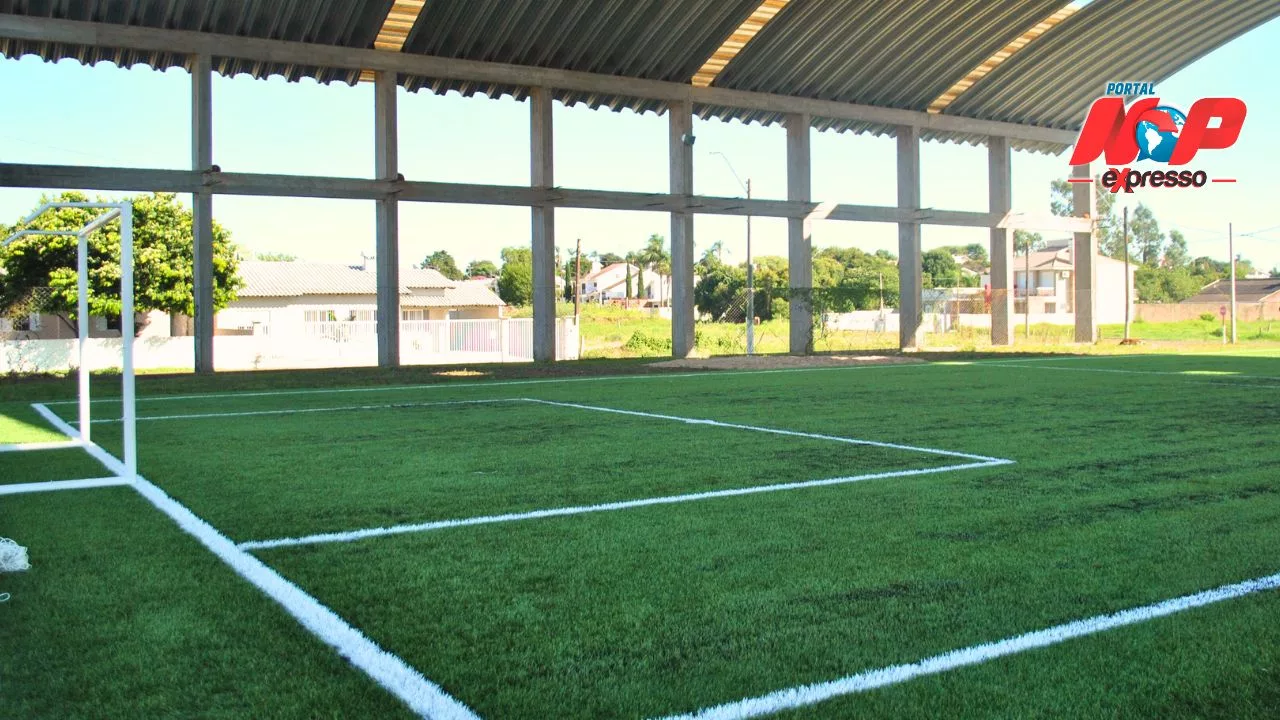 Arena do Zamperetti transformada em quadra sintética - NP Expresso